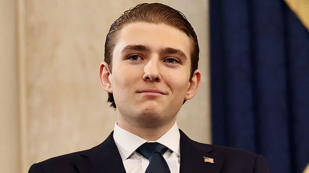 FILHO DE TRUMP É JÁ UM DOS 200 HOMENS MAIS RICOS DOS EUA - 24Horas